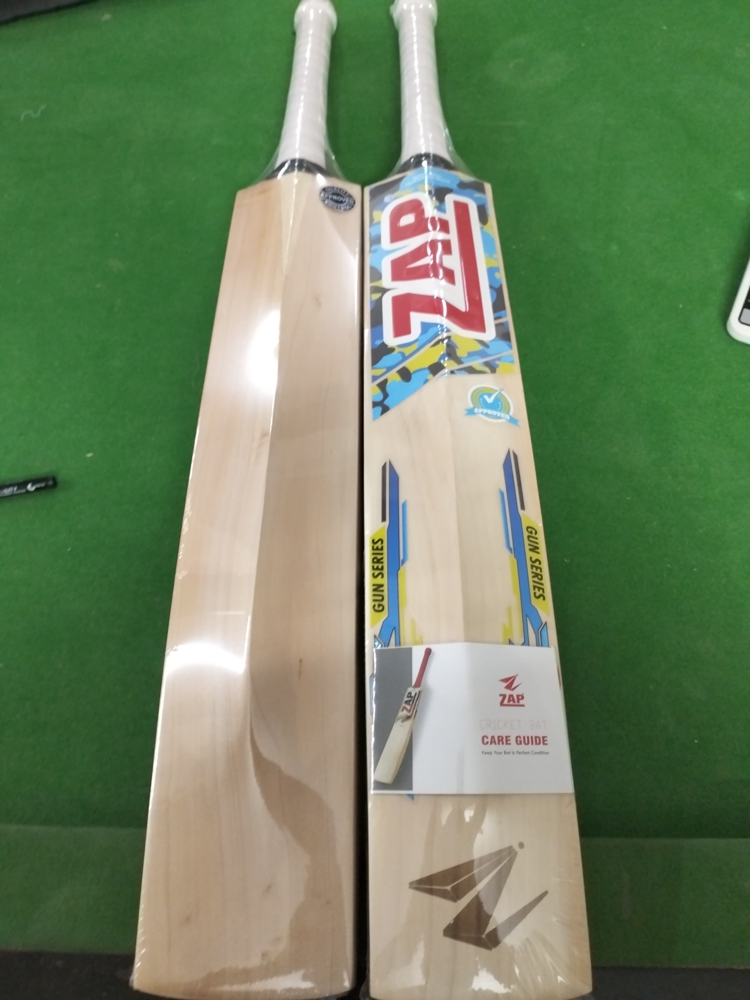 ZAP Gun Carbine 10000 English Willow Cricket Bat – Karegear.ca